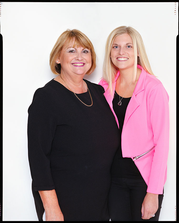 Photographer David Weightman's Large-Format, Up-Close Portraits of ...